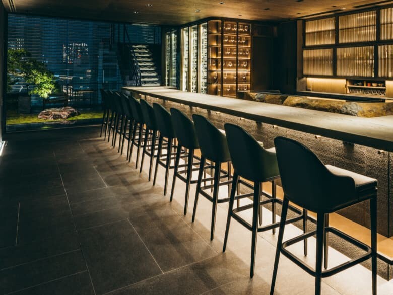 ST LOUIS BAR by KEI - Restaurant Guide - TableCheck