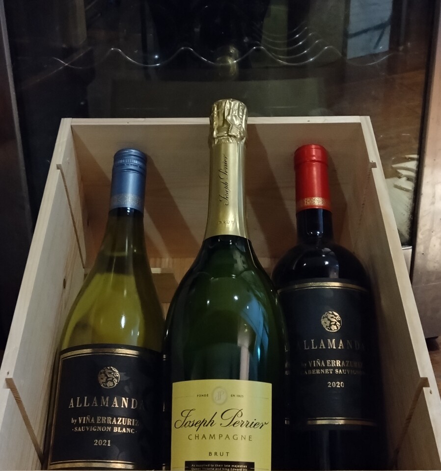 MARALUNGA WARYU-SOSAKU/Shigira Bayside Suite ALLAMANDA - TableCheck